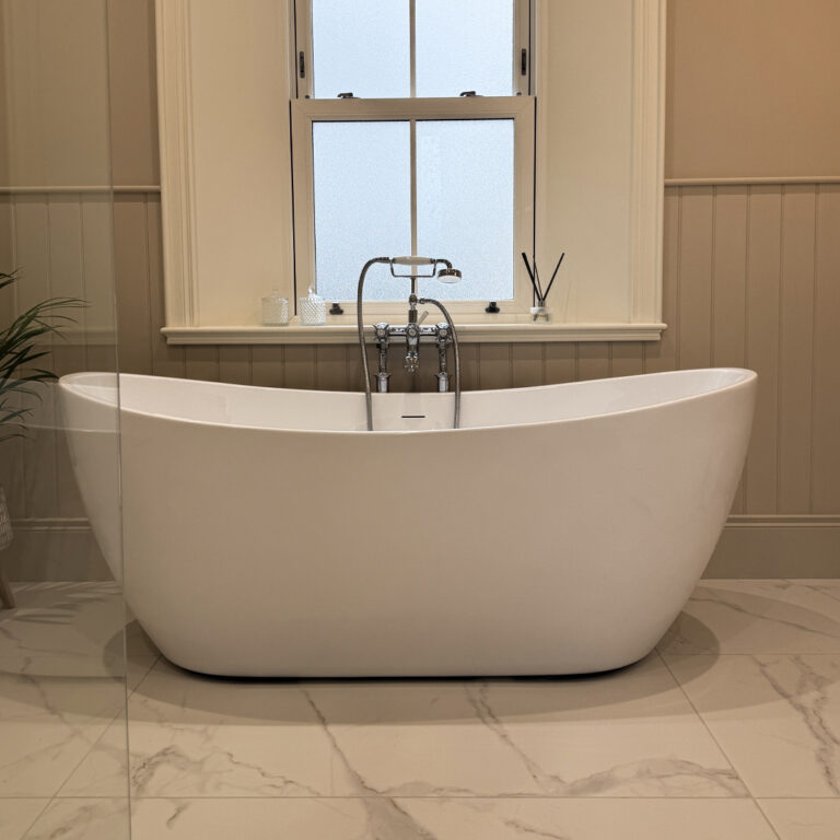 Luna 1700mm Freestanding Bath | Baths | Bathshed